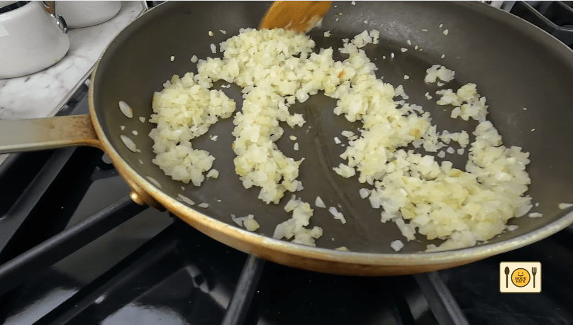 Authentic Homemade Spaghetti Bolognese Recipe (video) - Good Eats 101